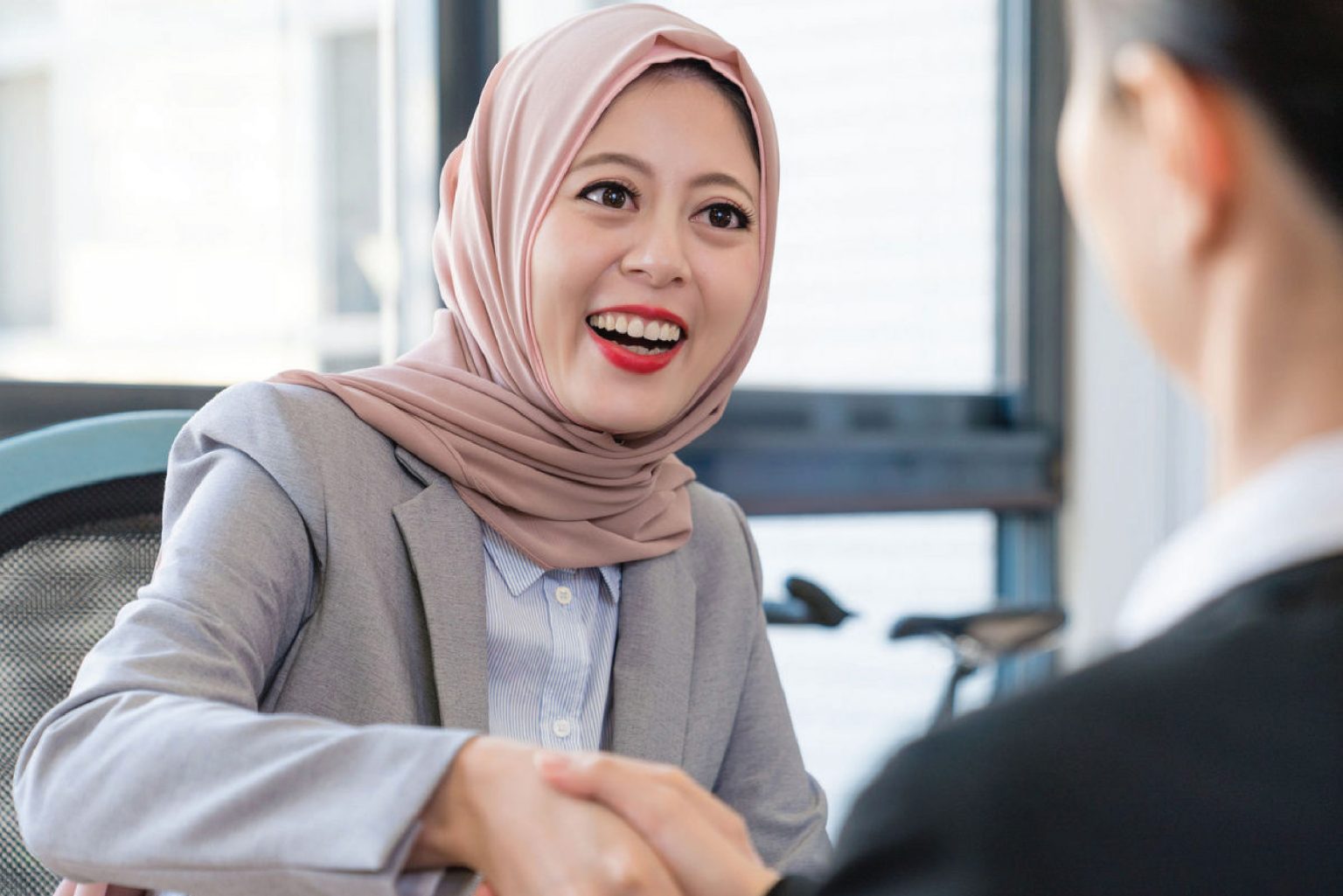 Transformational Leadership Inspiring Success Aa Knowledge Malaysia